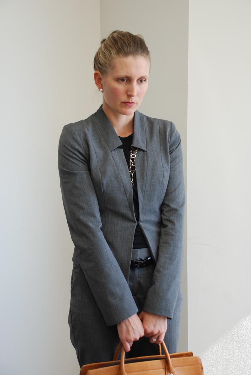 Confident Body Language for Women in the Workplace